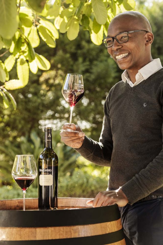 One&Only Cape Town – Experiences – Wine Tasting – Somelier – Luvo ...